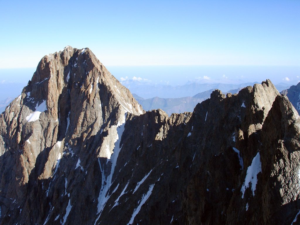 Schreckhorn : Per la cresta SW - Camptocamp.org