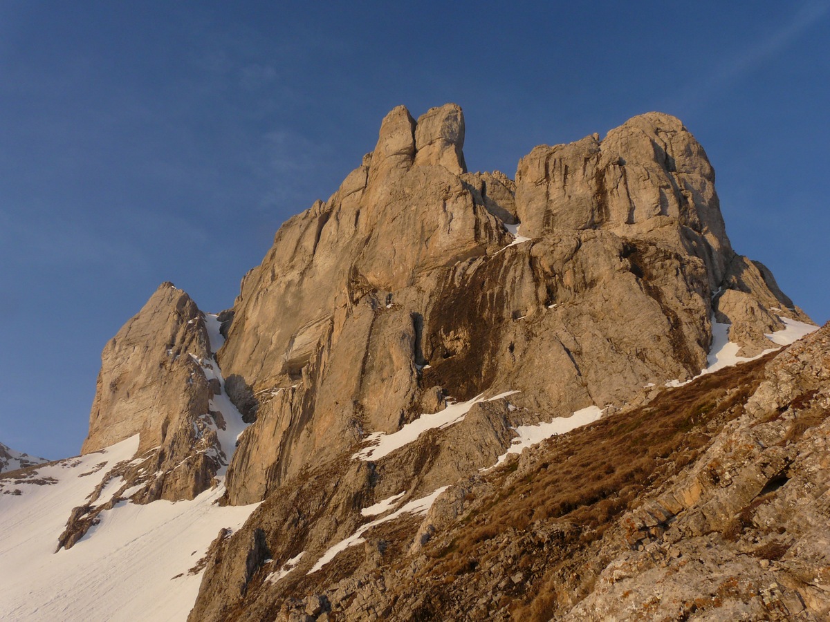 Obiou : Voie Paul Arthaud - variantes de l'arête - Camptocamp.org