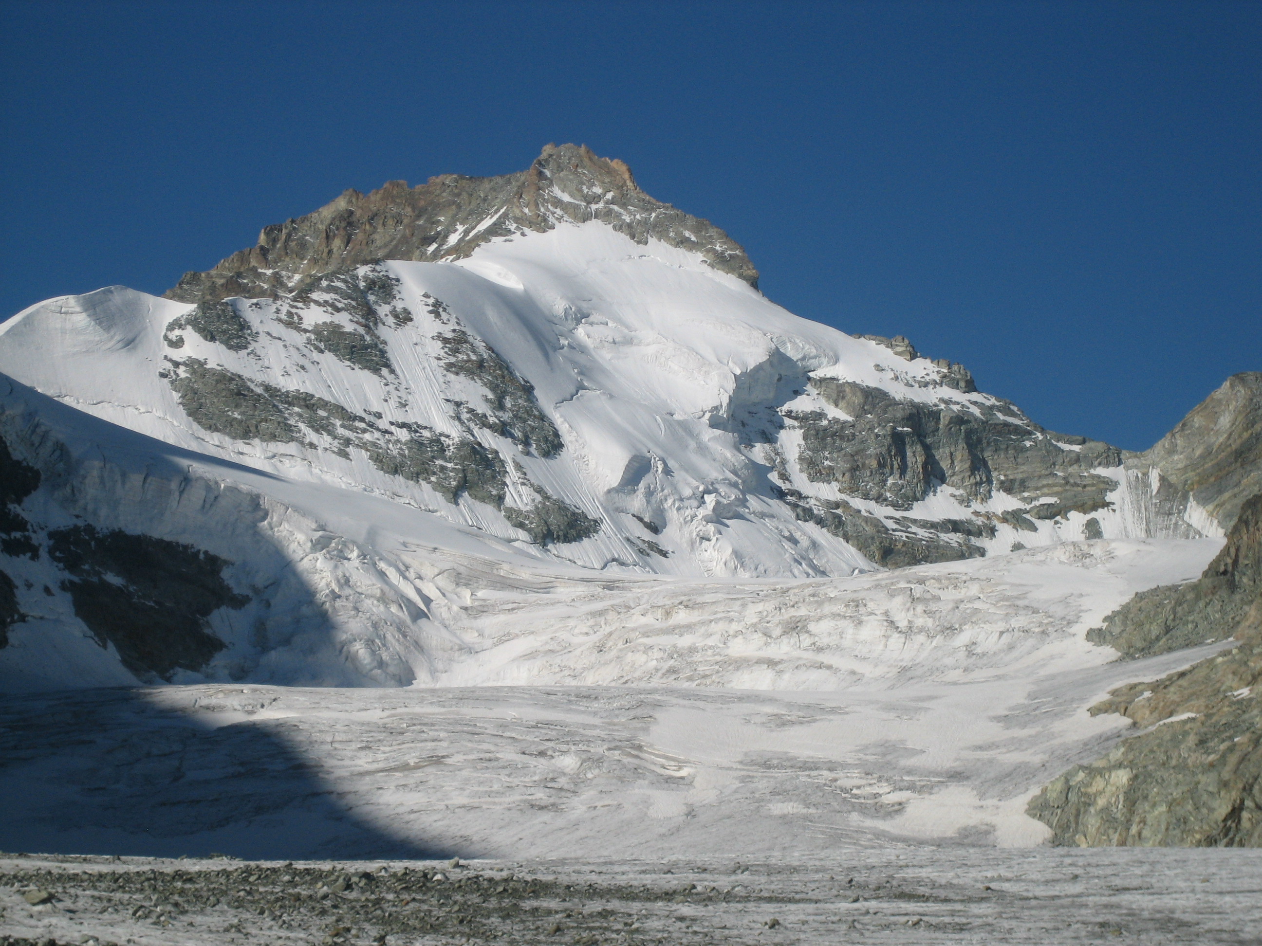 Pointe de Zinal : Voie Normale depuis la cabane du Grand Mountet ...