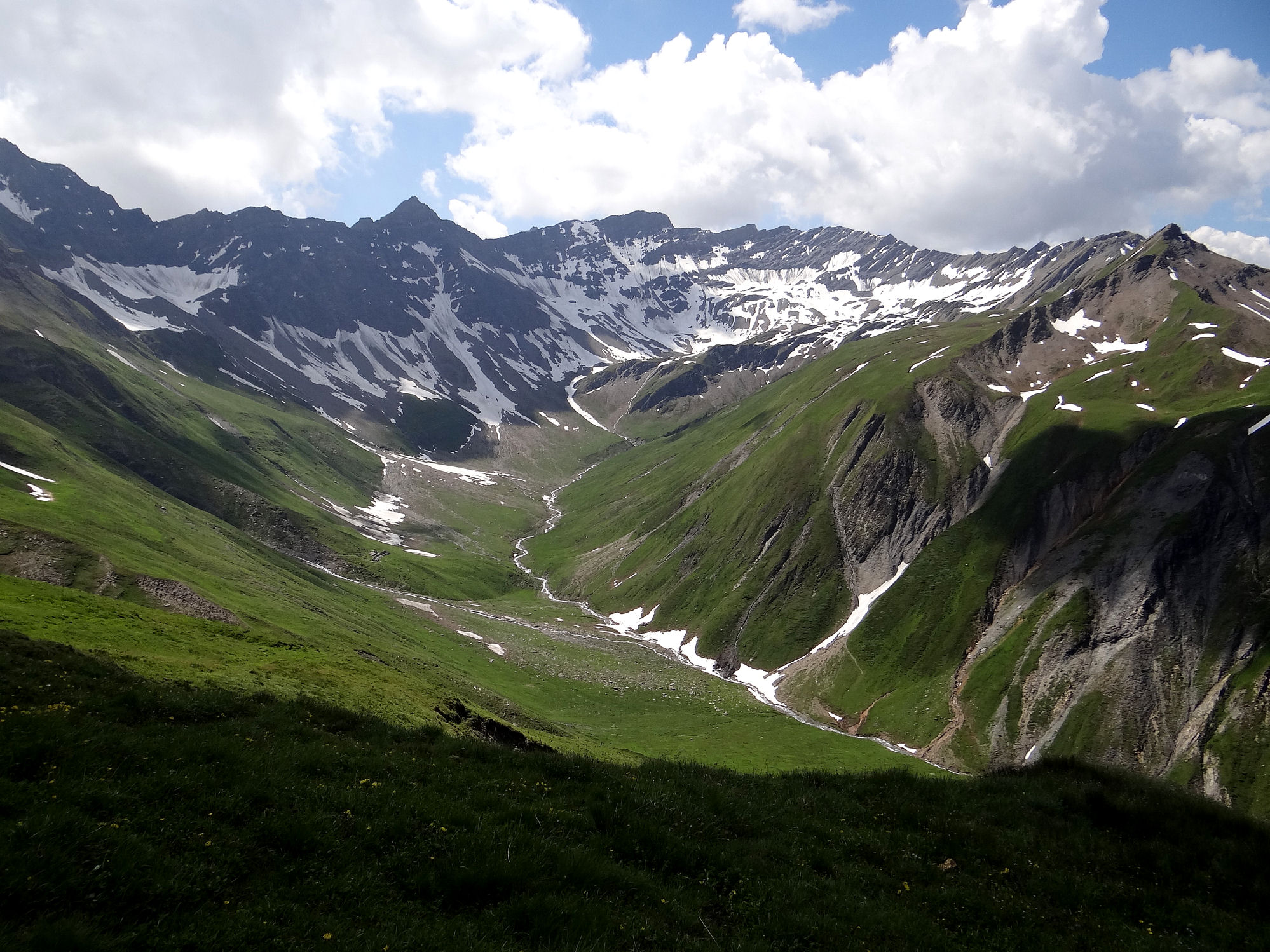 Grand col Ferret : Du vallon de Malatra à la Peule - Camptocamp.org