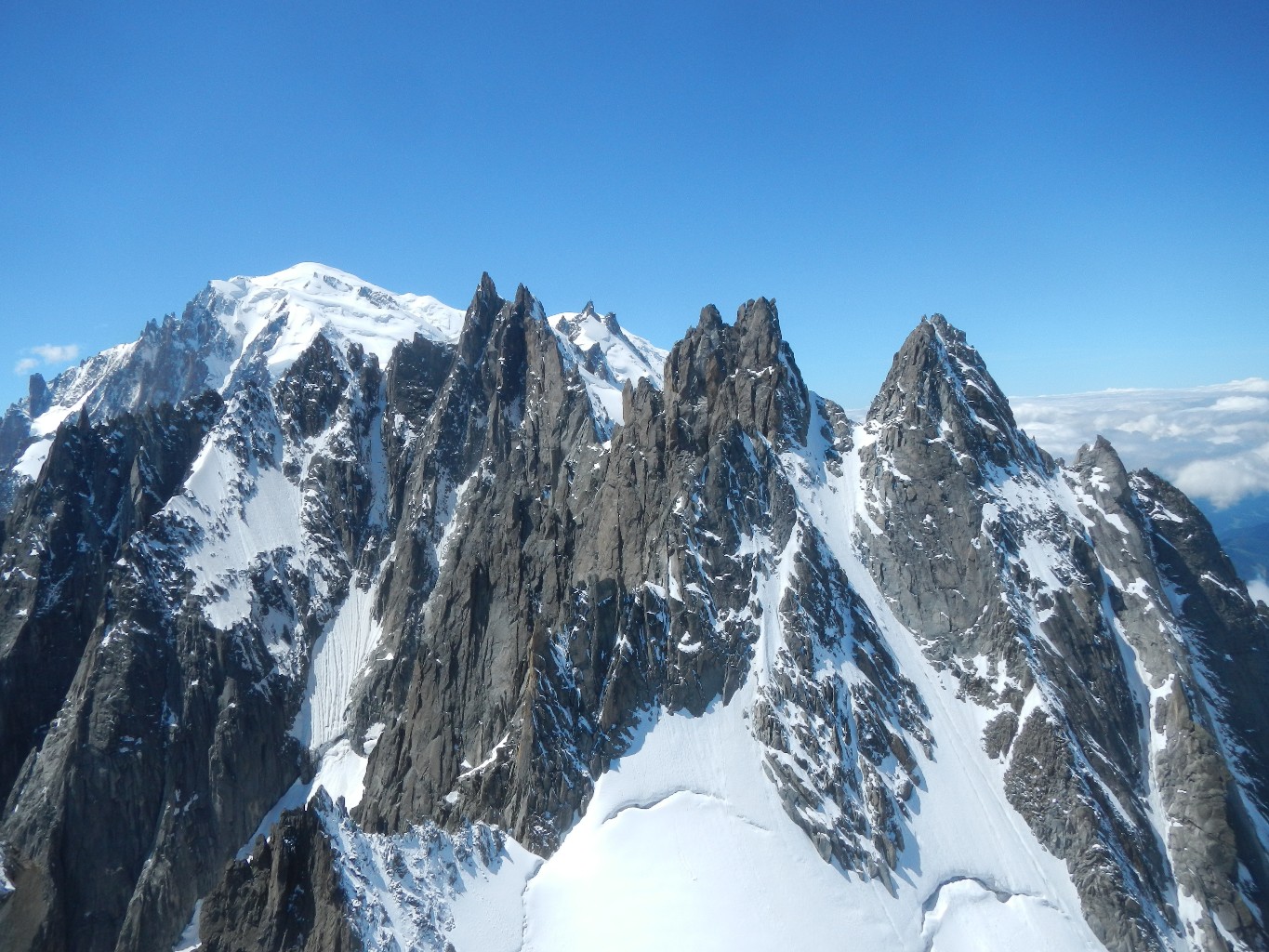 Vue magnifique sur les Aiguilles de Chamonix - Camptocamp.org
