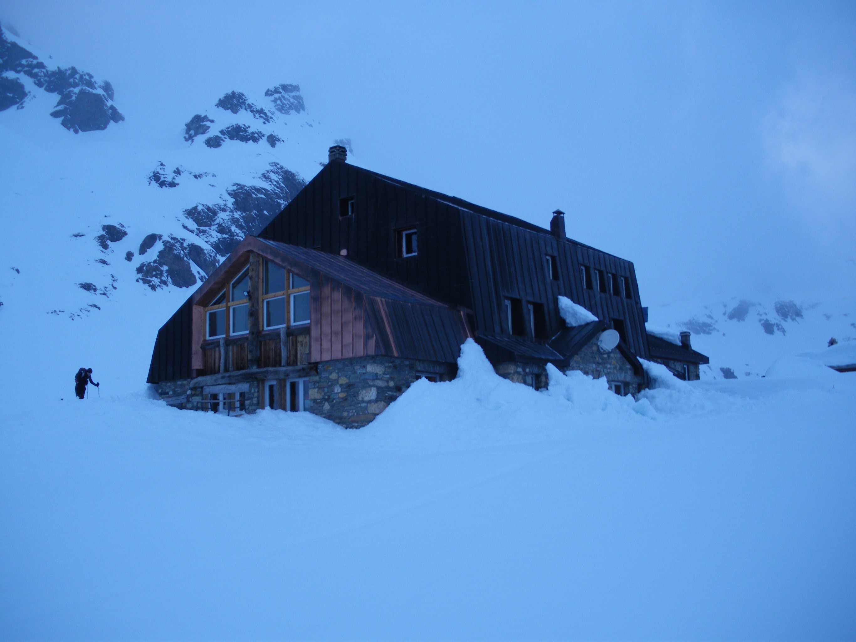 Refuge Mario Bezzi - Camptocamp.org