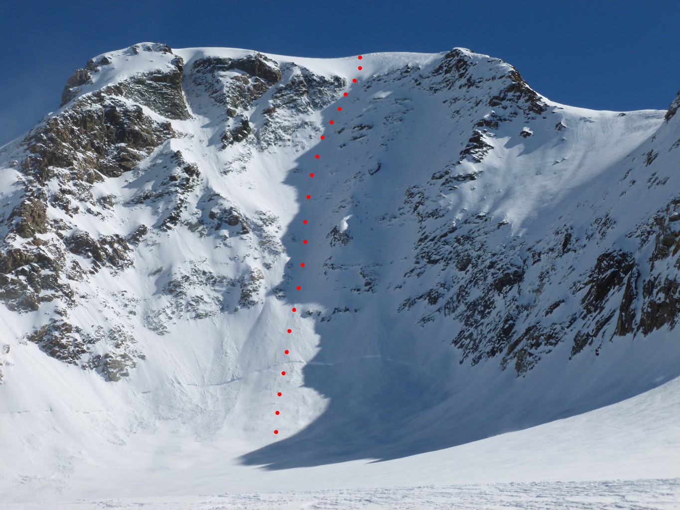 Piramide Vincent : parete SW - canale centrale - Camptocamp.org